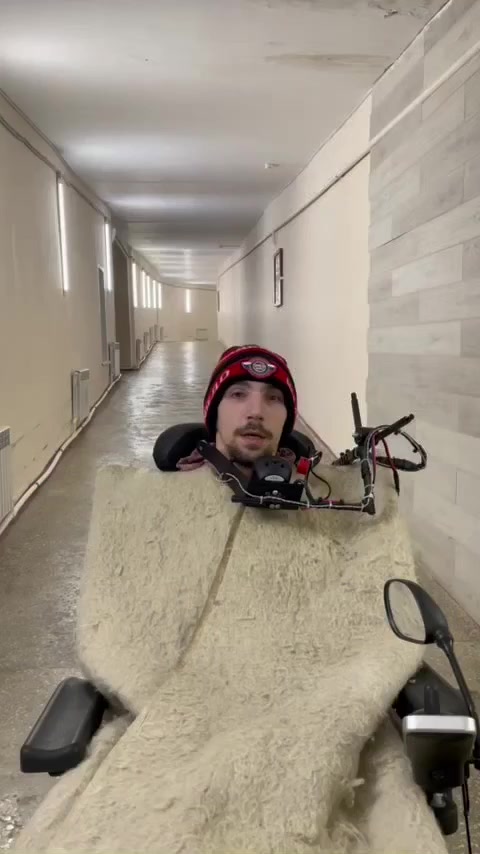 На коляске по железной дороге - 03.11.25 17:55 | Пикабу